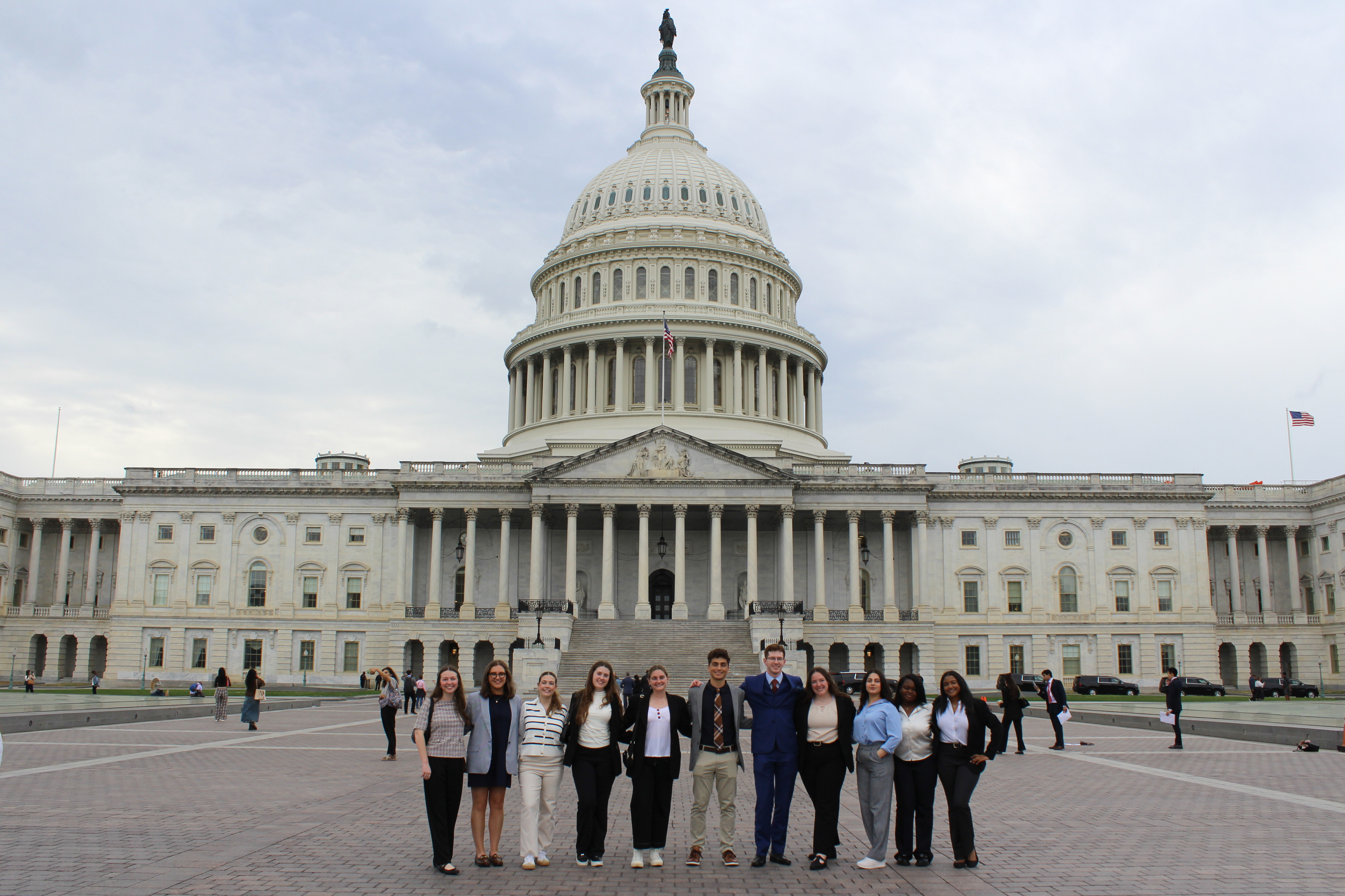 Nuala Pell Leadership Program | Salve Regina University